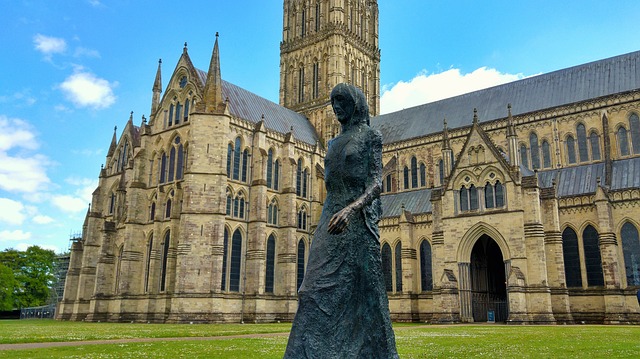 Best Salisbury Tours - visitlondon.com