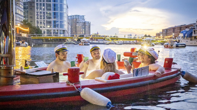 Skuna Boats - London Attraction - visitlondon.com