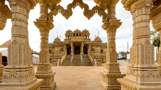 BAPS Shri Swaminarayan Mandir (Neasden Temple) - Historic Site & House ...
